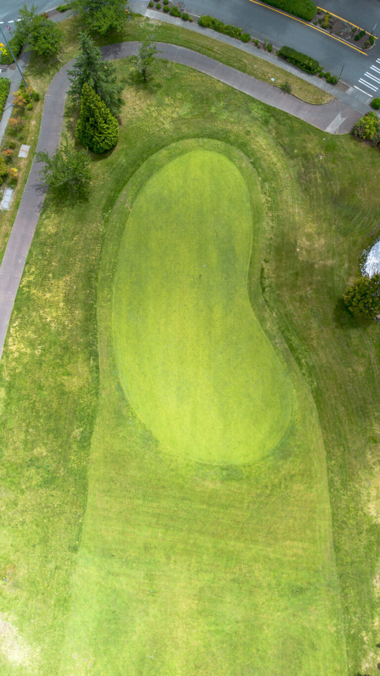 Course & Facilities - The Golf Club at Redmond Ridge